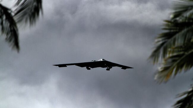 Американский малозаметный стратегический бомбардировщик Northrop B-2 Spirit