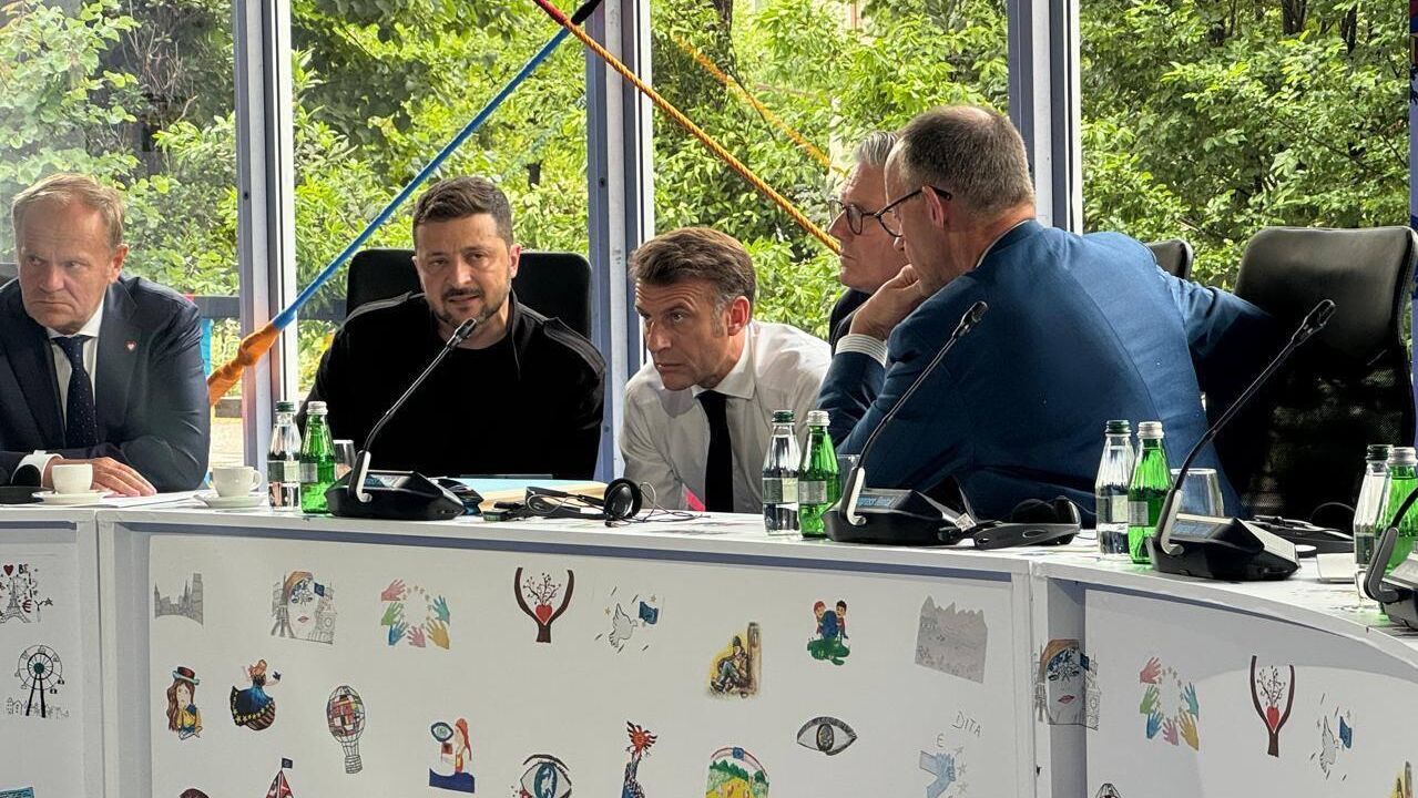 Келлог участвует в заседании коалиции желающих заявил Ермак РИА Новости 10 07 2025