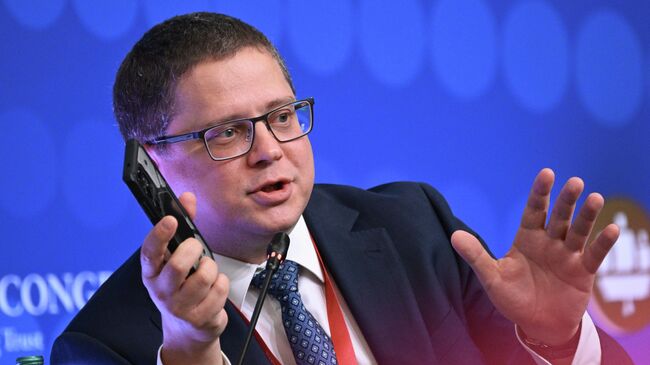 Генеральный директор Федерального центра мозга и нейротехнологий ФМБА России Всеволод Белоусов на ПМЭФ-2025.