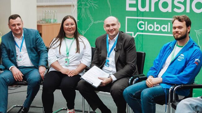 Врио губернатора Оренбургской области Евгений Солнцев на форуме Евразия Global