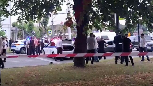 Обстановка на месте нападения на сотрудников ДПС в Нальчике, Кабардино-Балкария. Кадр видео из соцсетей
