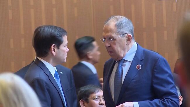 Лавров и Рубио  перед началом встречи в Куала-Лумпуре