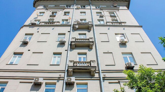 Дом 42/20 на улице Земляной Вал в Москве